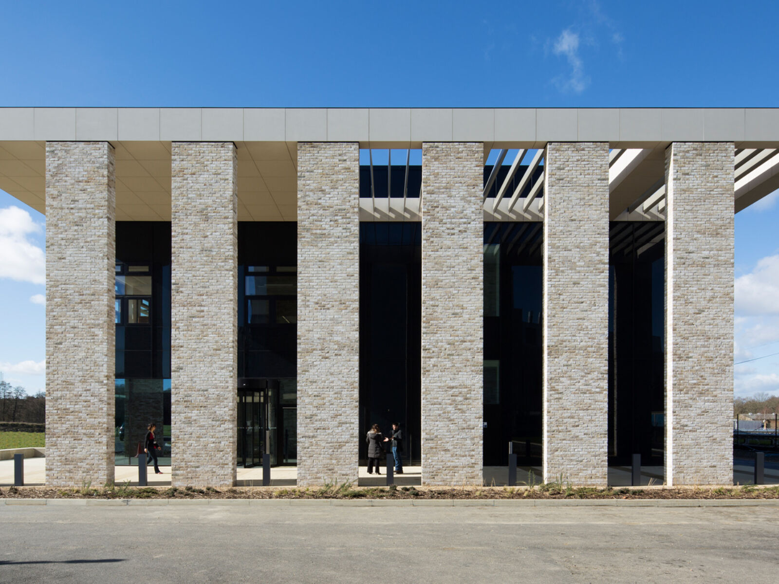 CLAY COLONNADE - BDA